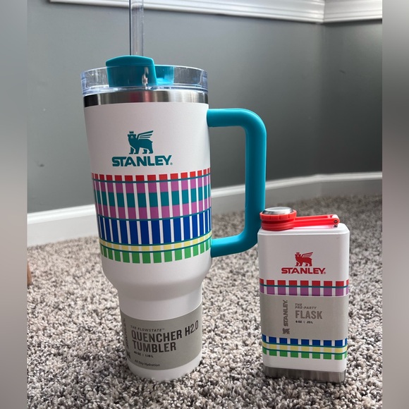 Stanley | Kitchen | New Limited Edition Plaid Stanley 4oz And Matching ...